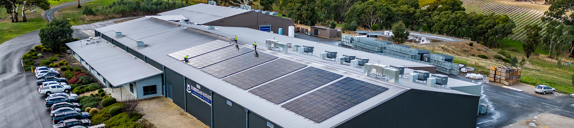 Commercial solar – Solar panels and inverters for your business | RAA