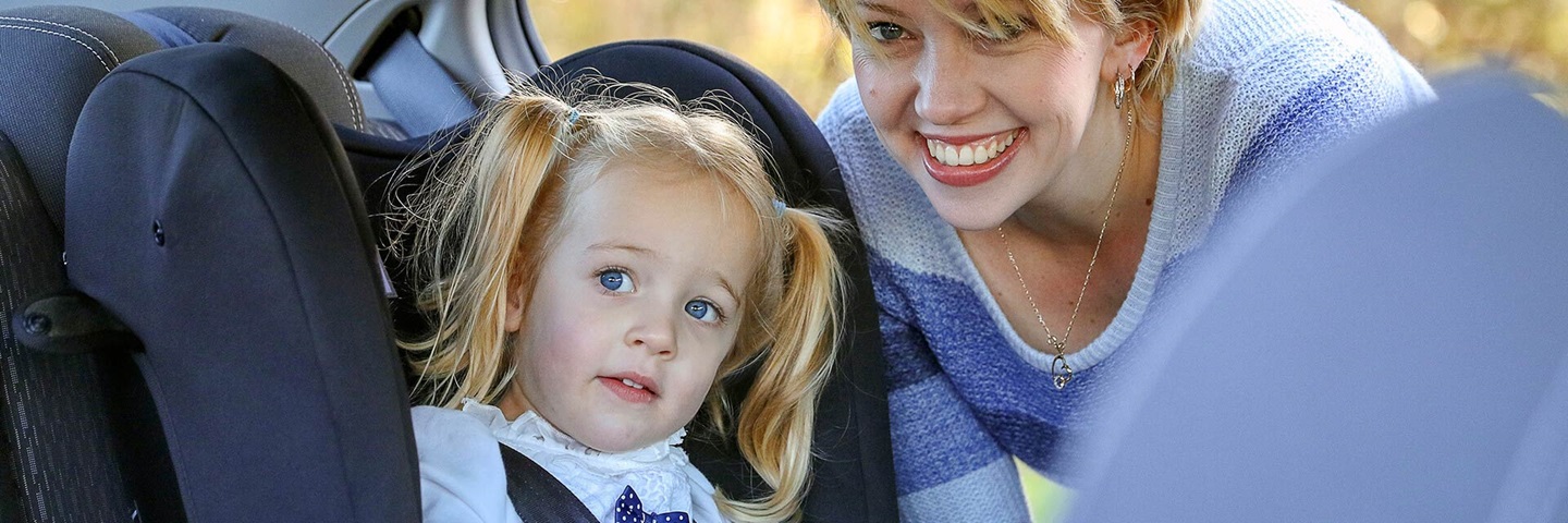 Child restraint fitting – Book a car seat installation | RAA