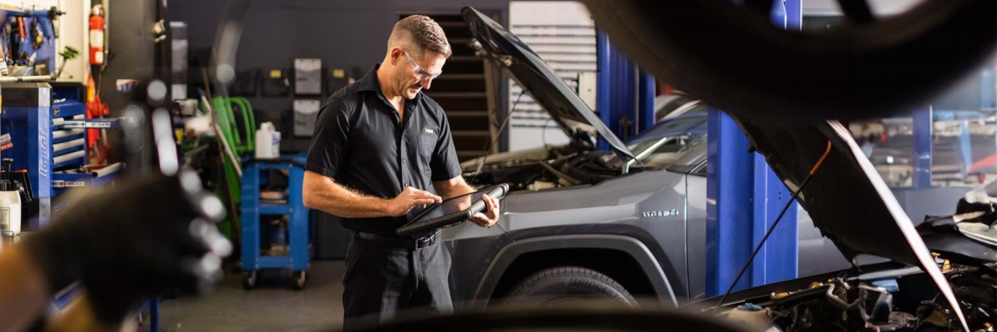 Pre-purchase vehicle inspection – detailed car check | RAA