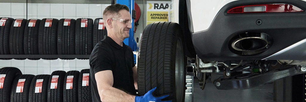 Tyres – Find an approved specialist to change or repair | RAA